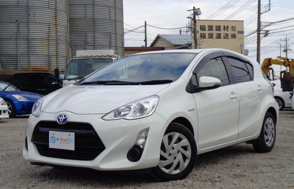 トヨタ アクア S後期モデル – オーテックプラス | 茨城県つくばみらい市の中古車販売店